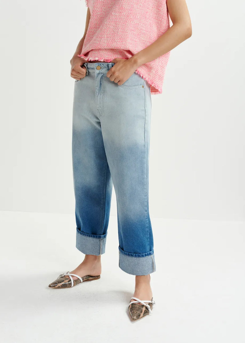 Essentiel Antwerp Habille Blue boyfriend jeans with folded cuffs and t ...